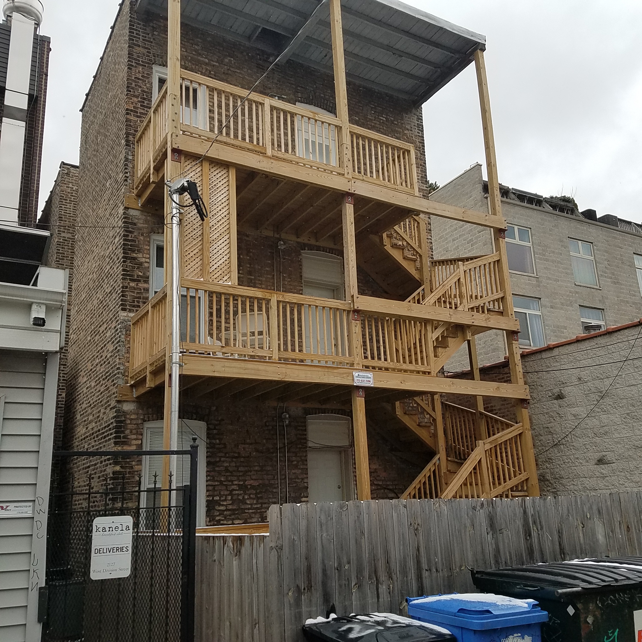 Wooden Decks – Chicago Porch Experts by Emtrak Construction